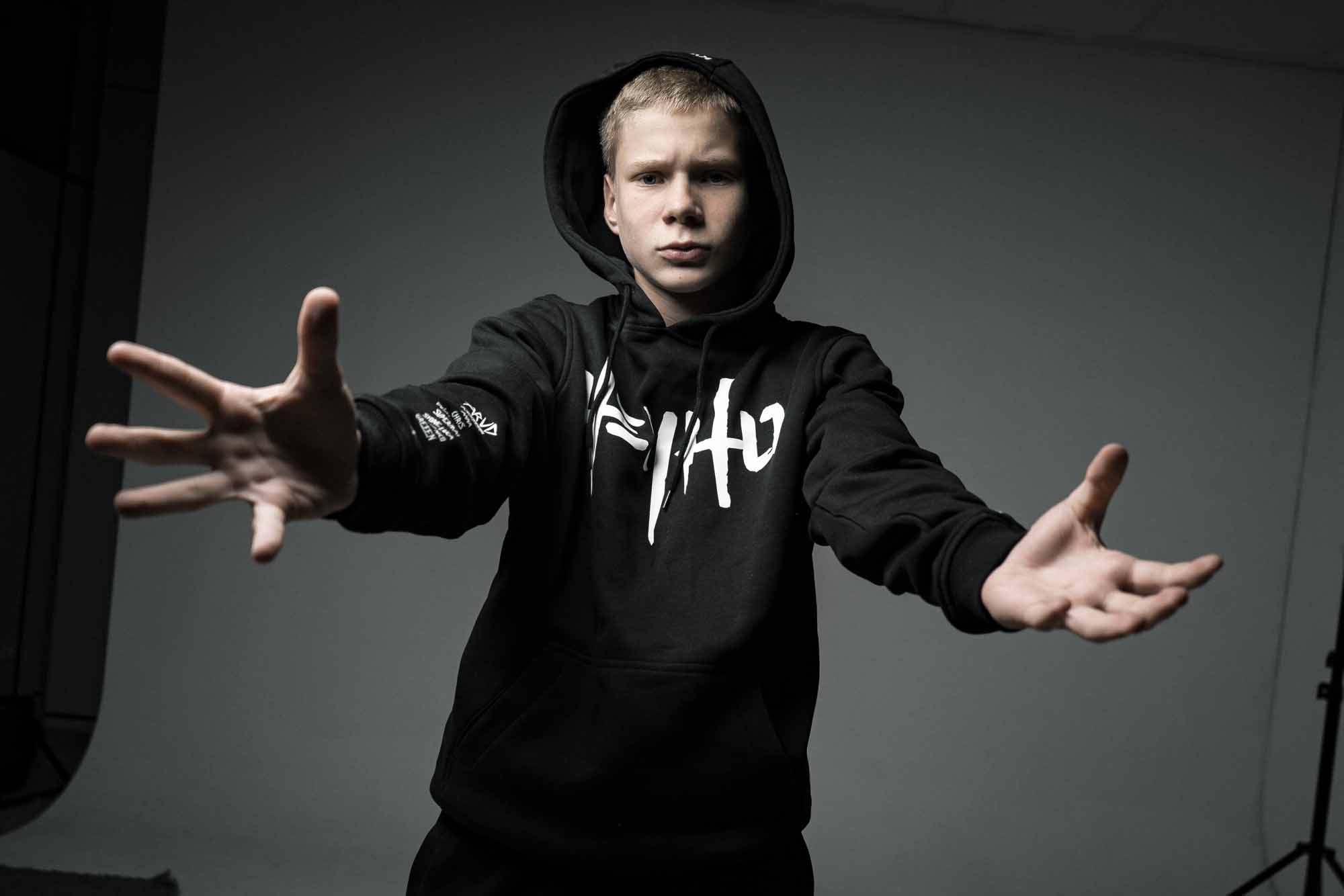 _ARV5906_©_Arthur_Rewak-Visual_Design_2018 – ARVD.SHOP